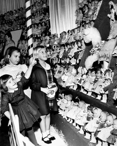 Marvel of the Ford Rotunda: From the Fair to Iconic Landmark to an ...
